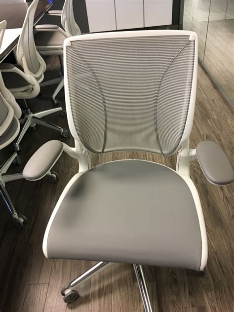 Used Humanscale Diffrient World Chair Continental Office Group