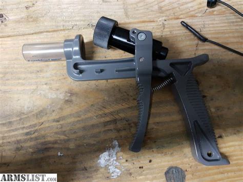 For Sale Frankfort Universal Decapping Tool Near Lexington Columbia