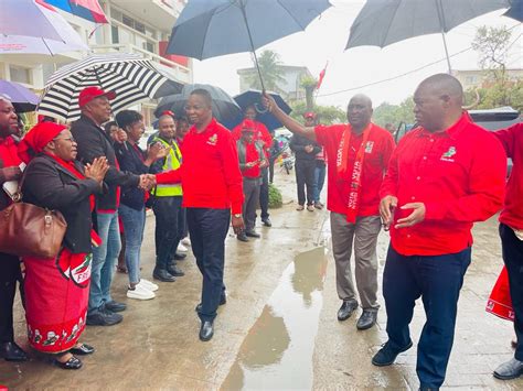 Roque Silva Visita A Província De Sofala