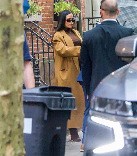 Diddys Forsvarere Vil Gjemme Bort Cassie Venturas Gravid Mage