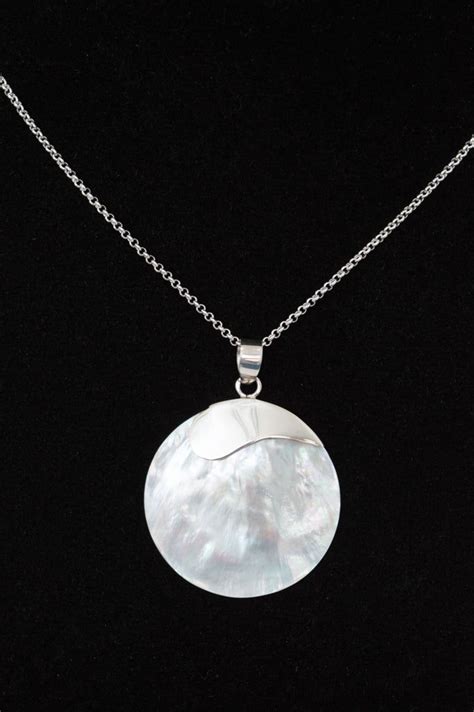 White Round Shell Necklace 004 Sterling Silver Chain Necklace Sterling Silver Necklaces
