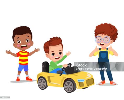 귀여운 소년 운전 장난감 전기 자동차 벡터 만화 그림 흰색 배경에 고립 개념에 대한 스톡 벡터 아트 및 기타 이미지 개념 개념과 주제 교통수단 Istock