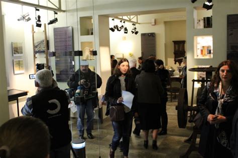 ჟურნალისტიკის დღისადმი მიძღვნილი გამოფენა ძმები ნობელების მუზეუმში Batumelebi • • Batumelebi Ge