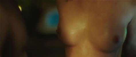 Lindsay Crolius Nude Pics Página 1