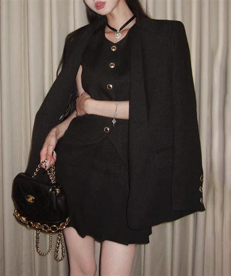 맨슨 라운드넥 금장 베스트 탑싱글버튼 테일러드 자켓플리츠 미니스커트 코디세트set