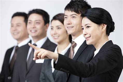 여성 性의 굴레 너무 심하다출산·폐경 후 소득 이만큼 뚝