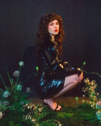 Sophie Thatcher Feet Aznudefeet