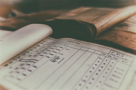 laravel tables with dynamic columns dive into a 2 level relationship