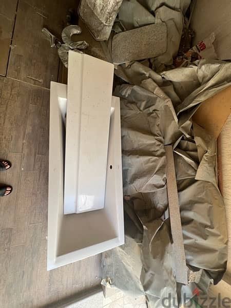 بانيو ديورافيت هافانا بالجانب الطويل 80180 ابيض حاله جديدة أثاث