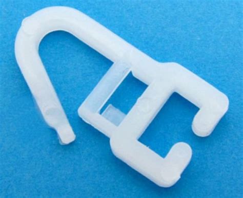 Крючки для штор: виды, фото