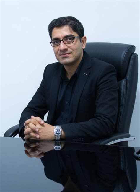 دکتر میعاد مهدوی کلینیک پوست ، مو و زیبایی