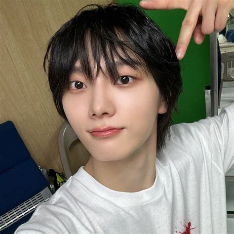 Pin By On B O Y N E X T D O O R The Babe Next Door Icon Next Door