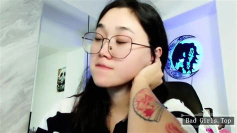 Very Pretty Skinny Asian Teen Babe Solo On Web