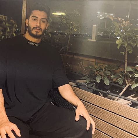 مسعود کامران دو میدانی اهل کجاست؟ عکسهای صفحه شخصی اش ستاره