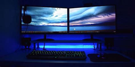 How To Set Two Diffe Backgrounds On Dual Monitors Windows 11