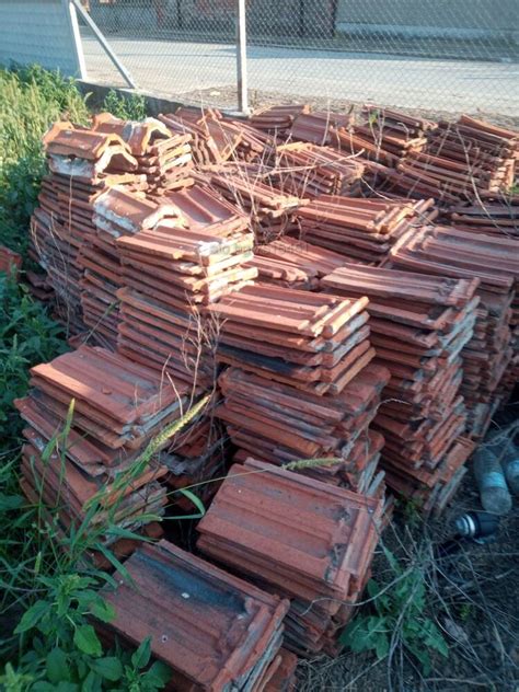 Продавам керемиди Строителни материали Завой Продавам керемиди 400 броя употребявани