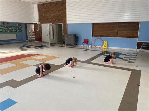 Our Mini The Starlets Dance And Acrobatics School