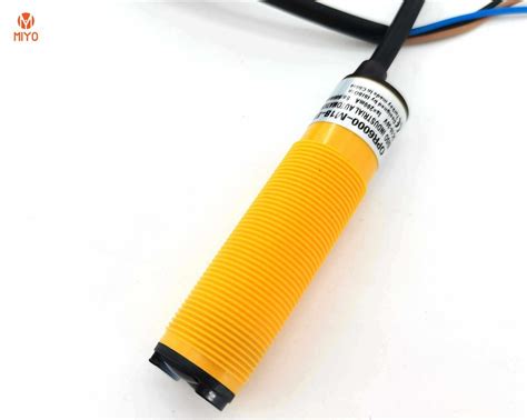 China Custom M18 Diffuse Infrared Switch Photoelectric Sensor Manufacturers Suppliers Factory