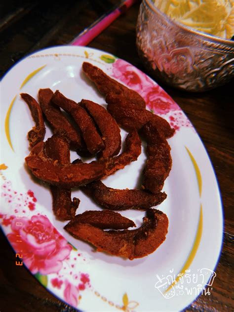 รีวิว หมูทอดดึกดำบรรพ์ ร้านประจำที่มาทุกครั้งที่มาเชียงใหม่