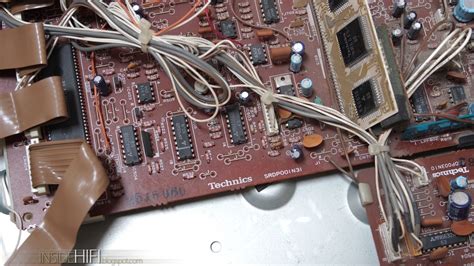 Inside Hi Fi Technics SL P SL P SE