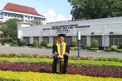 Herbert A Simon — Hadi Nur