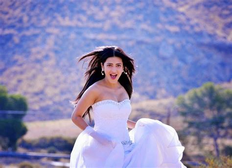 Shruti Haasan Latest Hot Photo Gallery Actress Pics
