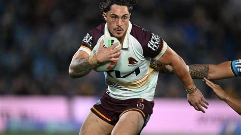 Brisbane Broncos Fans Very Cheeky Reference To Kotoni Staggs Sex Tape