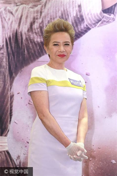 王菀之演少女靠化妝村姑造型遭老公取笑 「桃姐」葉德嫻白裙扮嫩無壓力 每日頭條