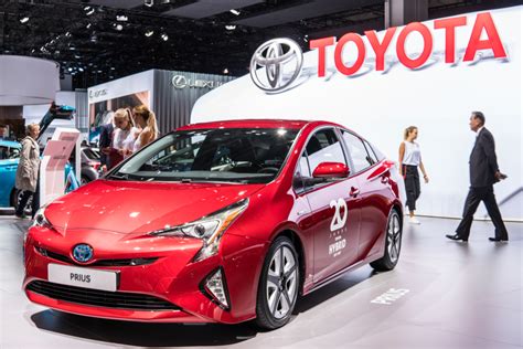Toyota Hybrids Vs Electric Vehicles Whats The Difference In The Garage With CarParts Com