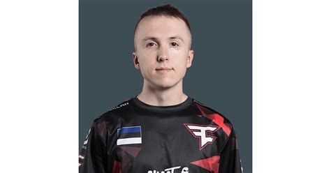 2024年ropz的cs2设置、十字准星、灵敏度和配置：启动选项、视频、鼠标和硬件