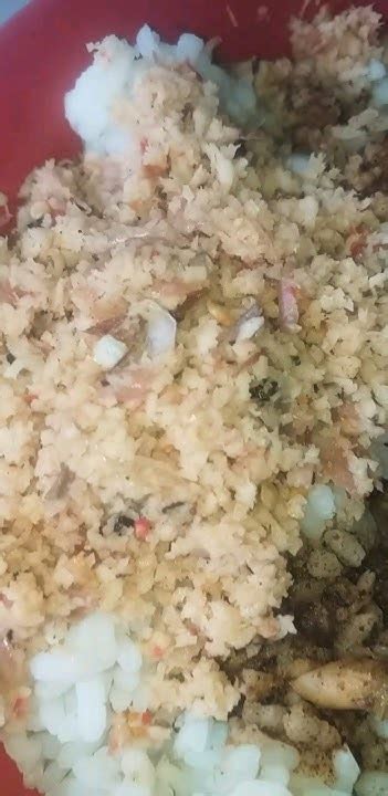 සම්බෝලයි බතුයි කාල ජීවත් වෙන අපිට මාලු කෑල්ලක් 😍 එක්ක බත් ටික දෙන අයට පින් 🙏 Srilanka Love