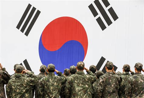 [포토多이슈] 3 1절 앞두고 전국에 태극기 물결 서울신문