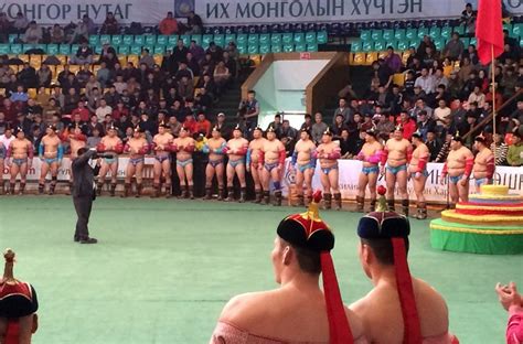 Харцага цолны хүндэтгэлийн барилдаанд хэн түрүүлэх бол