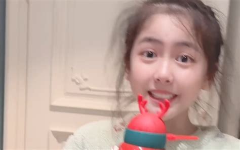 敢不敢说你最后一次尿床是几年前？ 王依依 王依依 哔哩哔哩视频