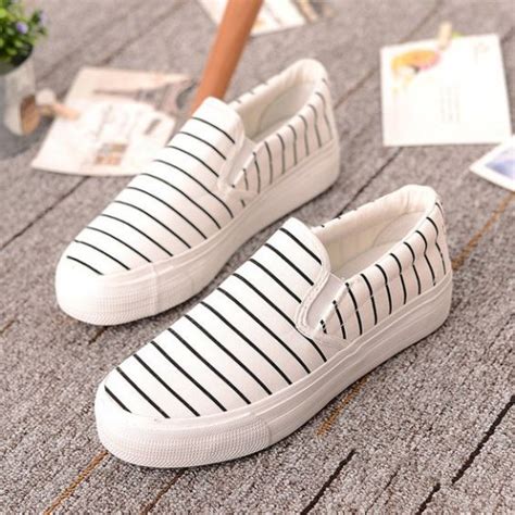 2018 წლის ზაფხულის ყველაზე მოდური ფეხსაცმელი