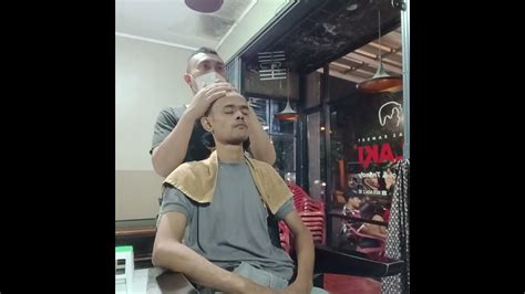 Mantap manteman .selesai cukur lanjut pijat kepala sampe merem merem ngantuk - YouTube