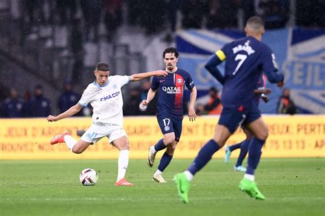 Om Harit Reste Bouche B E Ce Parisien Est Incroyable