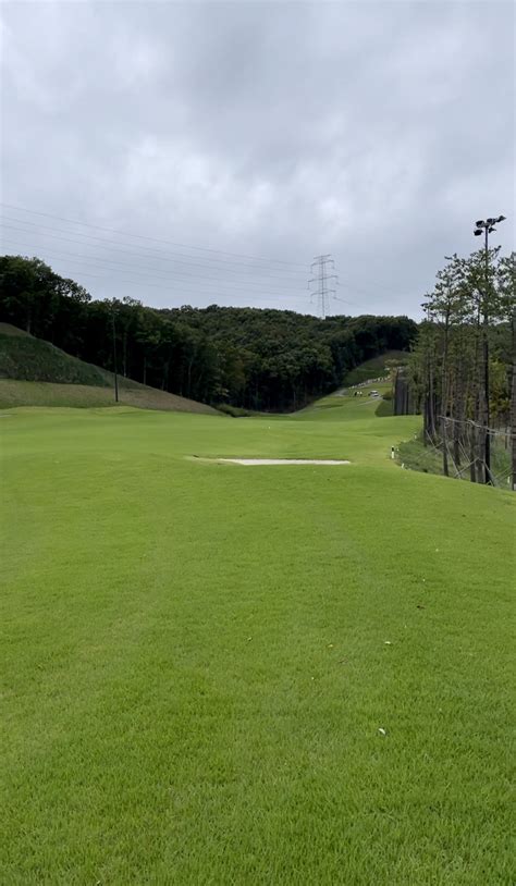 캐디님도 친절하였고 날이 좋아지면 자주 갈 것 같습니다