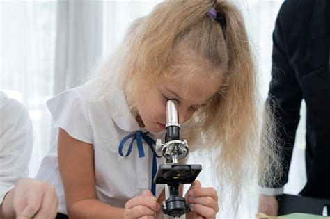 Premium Photo Student At Science Class