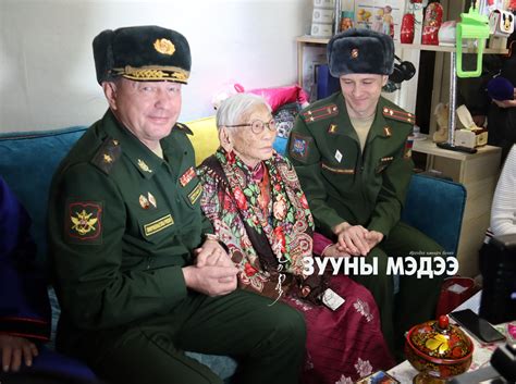 ФОТО Халх голын байлдааны түүхэн гэрч 100 настай буурайд хүндэтгэл үзүүлэв