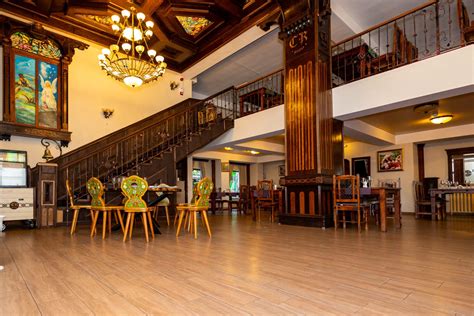 Tradiția întreprinderilor De Familie Cocoșu Roșu și Autenticitatea