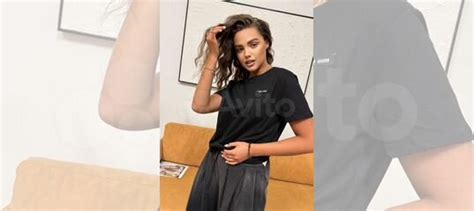 Футболки Miu Miu крутые Хит 2024 купить в Москве с доставкой Личные вещи Авито