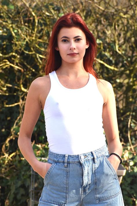 80000 Sexy Pinup Girl Bilder Und Fotos · Kostenlos Downloaden