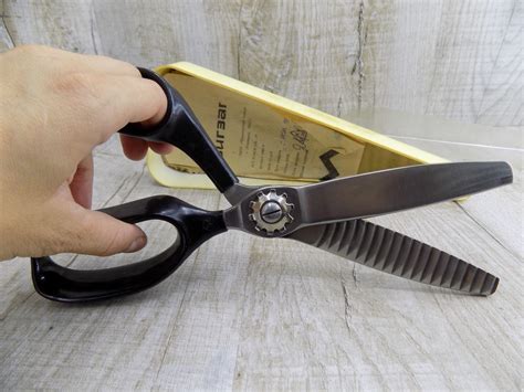 Vintage Zigzag Scissors Zig Zag Scissors Photo Trimming Tool Etsy