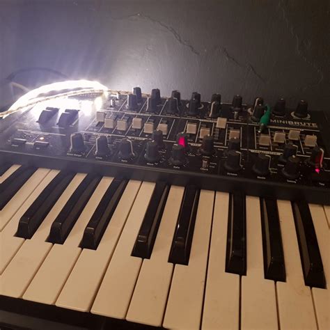 Arturia Minibrute Analog Synthesizer Hobbies And Toys Music And Media