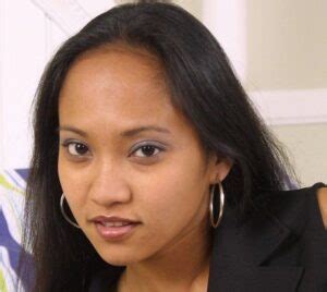 Loni Punani Biography Wiki Age Height Career Photos More