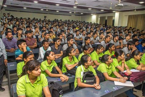 Resonance Kota Fees Hostels Contact Courses Reviews