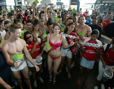 Digg Foto Fun: Hot Brazilian Underwear And Bra Parade Day 2009