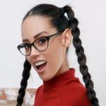 Sophia Deluxe Biography Age Height Family Wiki More Wiki Star Bio