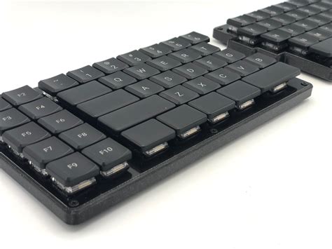 Cepstrum Choc Low Profile 6565xt Split Staggered Keyboard Kit Keebio